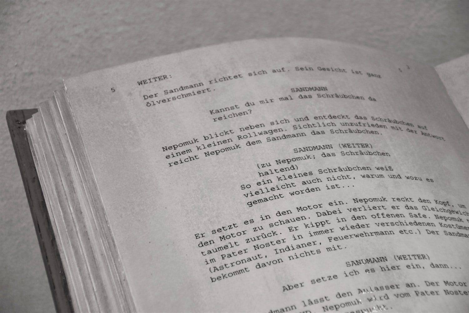 Structure of a Screenplay: Everything You Need To Know - NFI